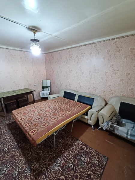 Аренда Спутник 5. 1 ком кв.1/2 в деревянном доме для семьи без детей