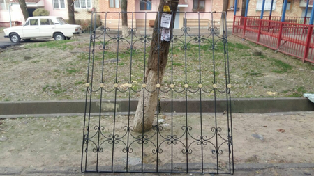 Решетки, ограждения, Перила