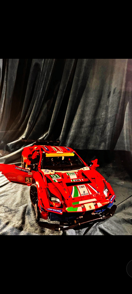 Конструктор - LEGO TECHNIC Ferrari 488 GTE.