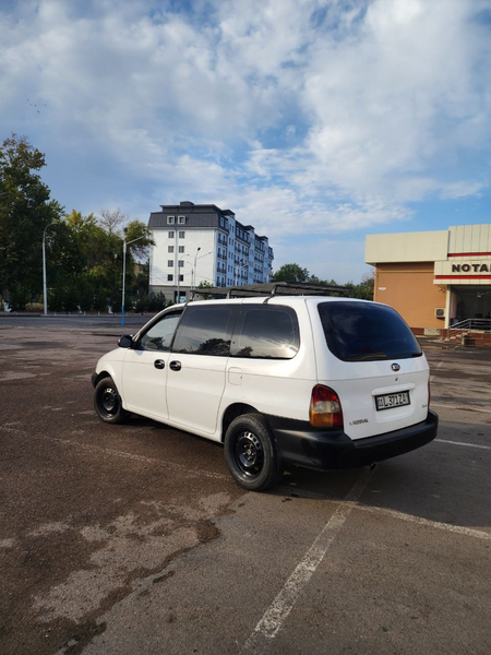 Kia Carnival sotilad OBMEN BOR