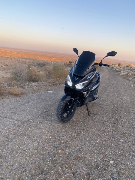 skuter bodo fırması tez va arzon sotiladı holatı yaxshı