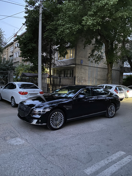 Продаётся электромобиль GENESIS G80 новый 2023 года выпуска