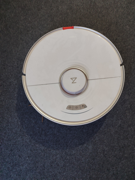 Продам пылесос roborock s7