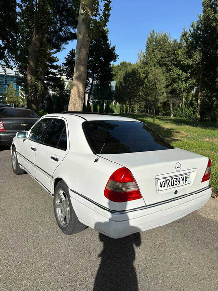 Mercedes-Benz W202 AT