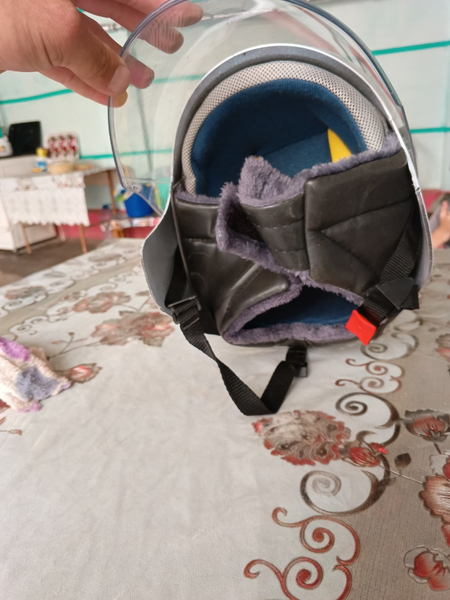 Срочно продаю каско. Срочно продаю каско.