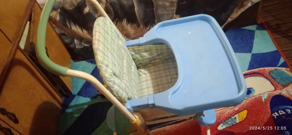Продам детский стульчик.