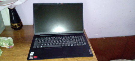 Ноутбук Lenovo продается