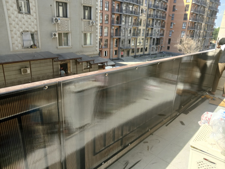 Leksan.. Поликарбонат 1 КВ 80 000сумдан бошлаб