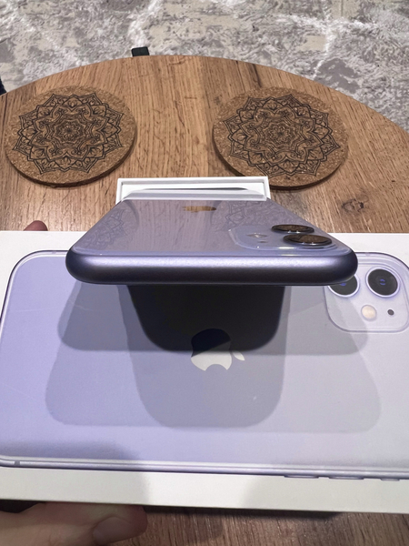 Iphone 128mb purple