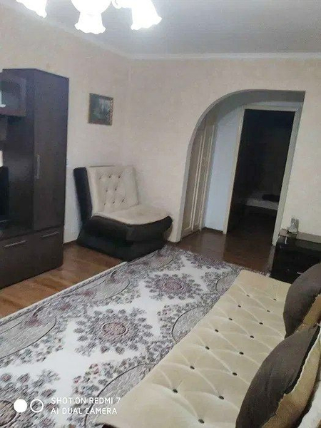 Квартира на Мирабаде 3/2/4 с мебелью техникой ремонт хороший