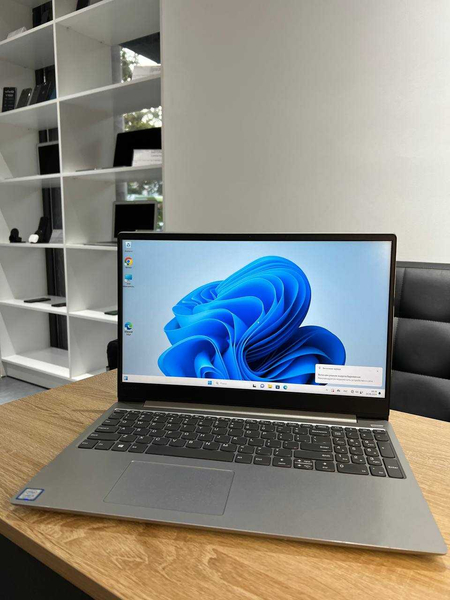 Lenovo ideal Pad 330S 15IKB