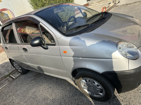 Matiz sotiladi naxt yoki vikub