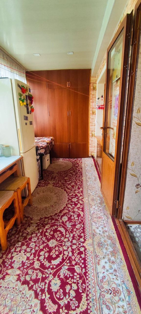 ПРОДАЁТСЯ 3/3/4- кирпич возле Налоговой, лод 2/6- ремонт 82000!