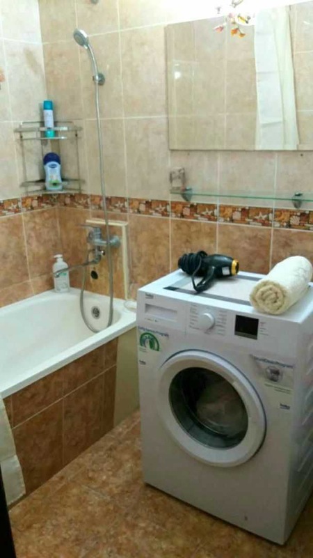 Продаётся квартиры 3/2/5 на М-Улугбекском  районе Ул.М.Улугбек,(J1197)