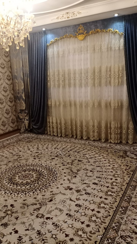 Чорсу, Самарқанд дарвозада қизларга безхозайка