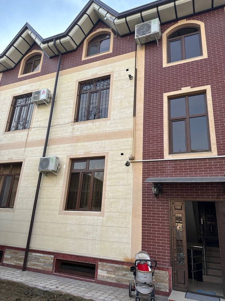 3 xonalik tayyor remonti bn hamma sharoitlari bn uy sotuvda.107 kvadra