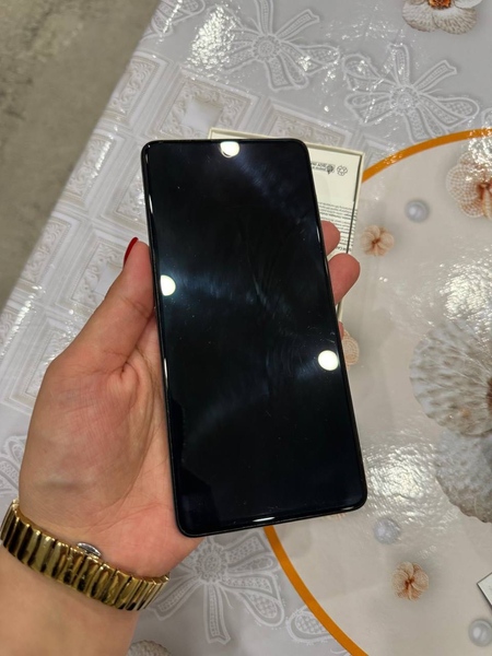 Samsung Galaxy A71 + Sumsung  Buds Pro
