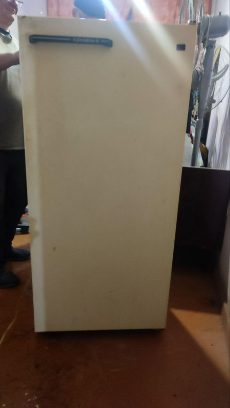 Продам холодильник 