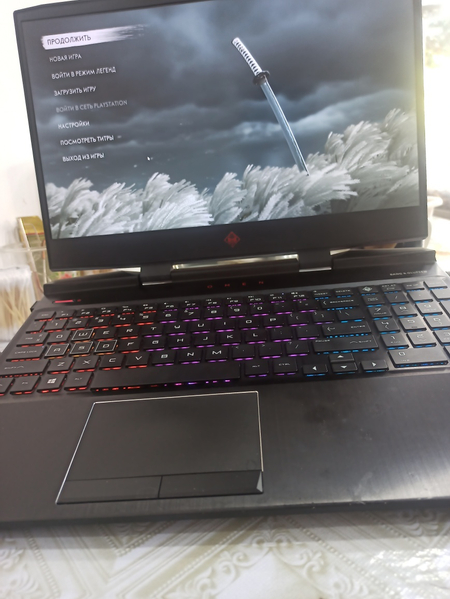 Lenova legion Y520 gtx 1050 i5 16 ozu ssd hdd