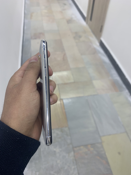 Нвпример iphone с гараниней