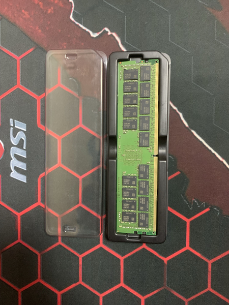 Продам ОЗУ Samsung 32 GB DDR4 2666V от сервера!!!