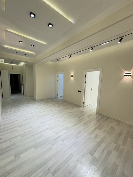 Продаётся трёх комнатный дом, Евро ремонт, 75 кв/метров.