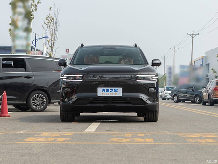 Changan Qiyuan E07  в наличии и на заказ
