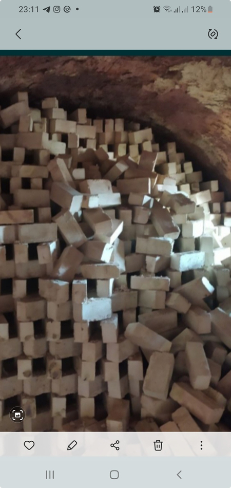 Кирпич жжений и сирец также стандарт. Кирпич размер полтора 8.8×12×25.