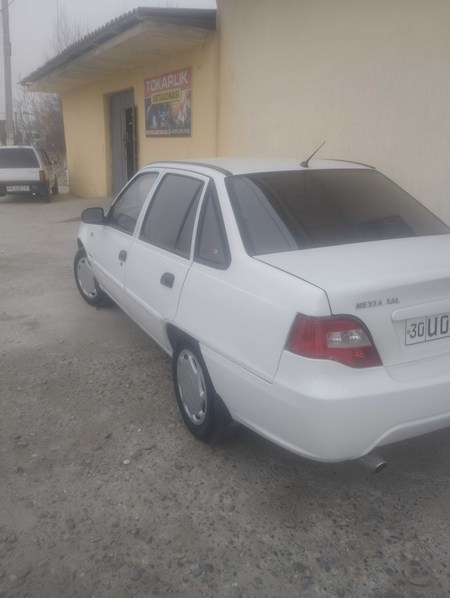 Срочно сотилади некса 2