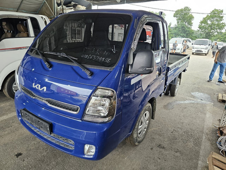 Kia BONGO в Самарканде