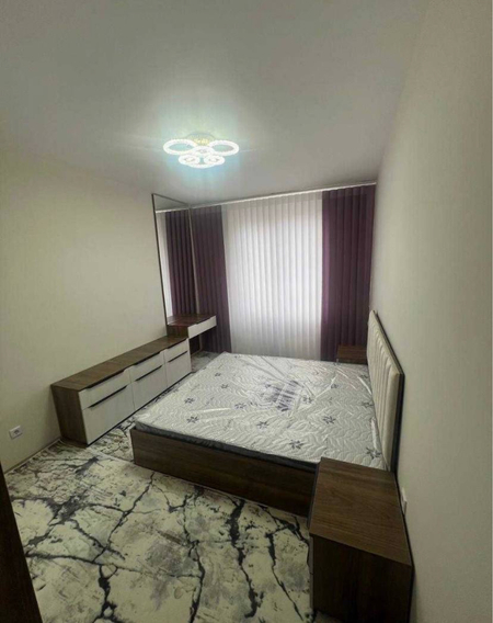 Olmozor city 3 xona oila yoki inanstranlaga beriladi
