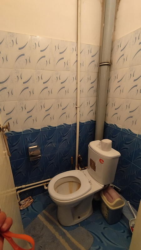 2 xona 77 seriya sotiladi