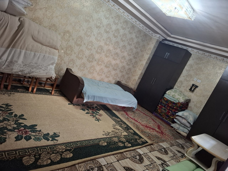 Uy sotiladi makler aralashmagan pul zaril