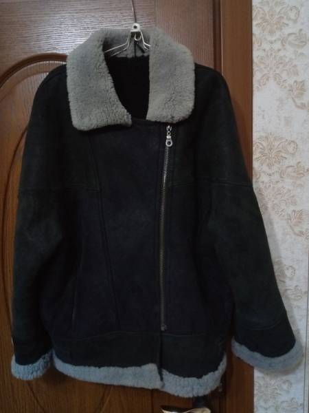 Продам замшевая пальто.
