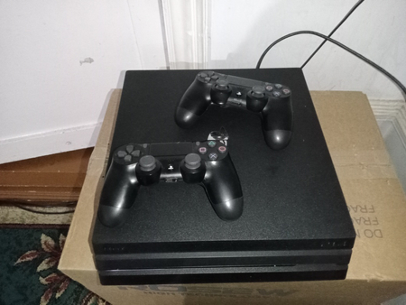 Playstation 4 Pro 1 TB