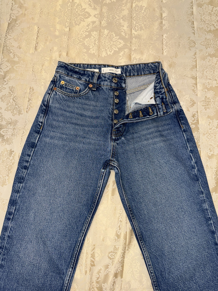 Продаются джинсы, все в хорошем состоянии, бренды Zara, Mango…
