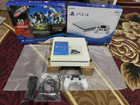 Ps4 Fat Limetd Edition Xotirasi 500GB SSD Versiyasi 6.72 Koreya region