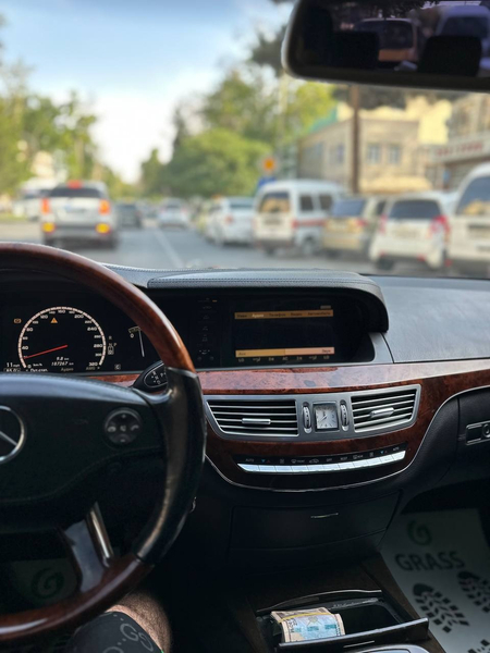 Mercedes w221 dan w223 qilingan