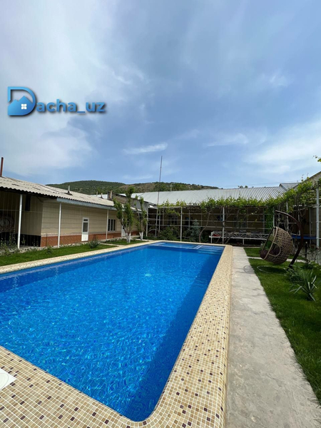 Dacha arenda barcha sharoitlarga ega oilaviy dacha. Bochka. Bezmakler.