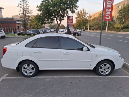 Lacetti 1.8 механика 8500$
