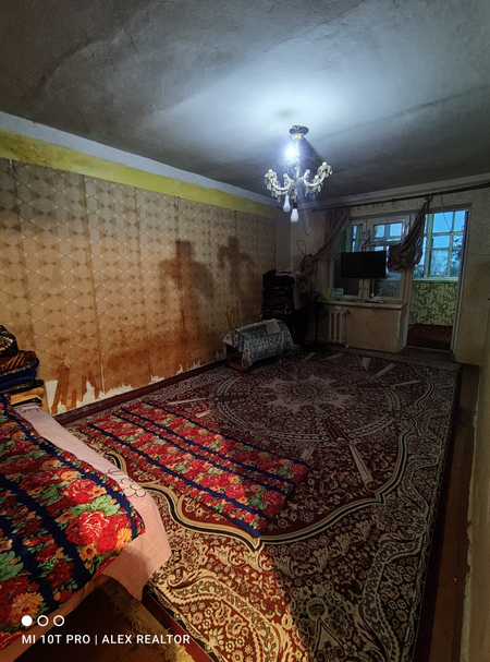 Старые сергели Нилуфар Махалля 3х ком 75м² срочно продам