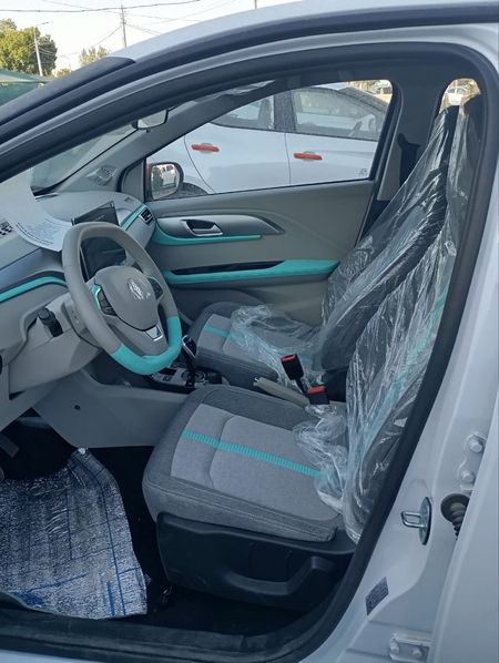 Elektro Mobil JMEV EV3