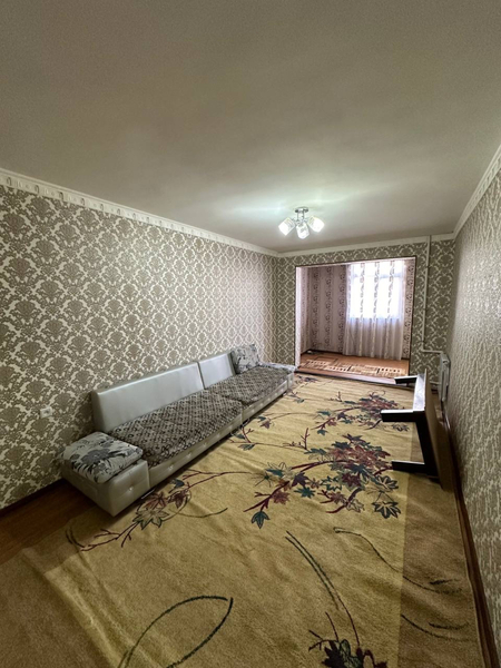 Октяабирь 2х срочно сдаётся