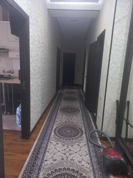 Шахристан метро дом сотилади