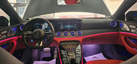 Продаётся Мерседес gt 43 amg 4 matic

2023г
