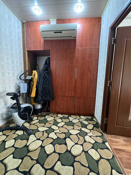 Продаётся 2-х комнатная квартира 1-этаж Кара камиш 1/4