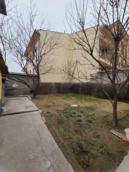 Продаётся участок рядом с паркетским рынком