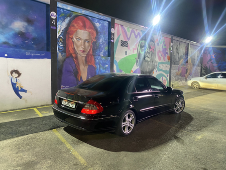Mercedes benz 211 кузов Е350 в идеальном состоянии