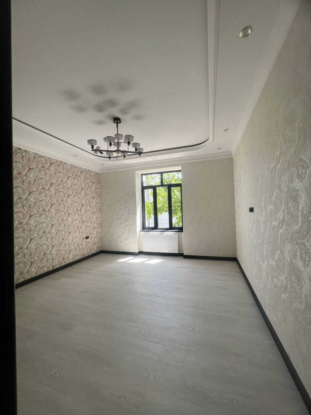Срочно на улице Уста Ширин продаётся дом.