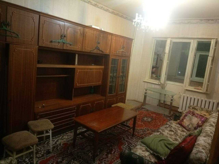 3 хоналик 4 этаж 6-микр Мадина Маркет